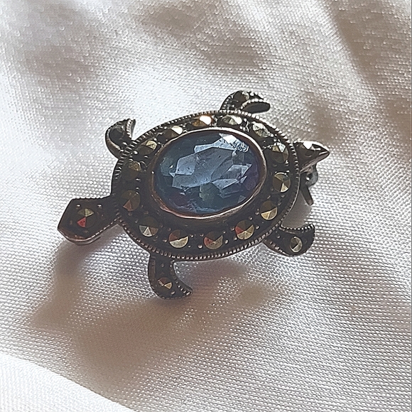 Vintage | Jewelry | Vintage Sterling Silver And Topaz Sea Turtle Brooch ...